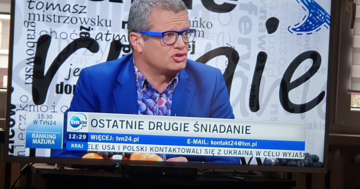 Dostał kopniaka na wizji. Tak w TVN24 pożegnano Marcina Mellera - blog Redakcja