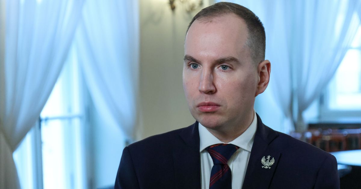 Zwrot ws. aktu oskarżenia wobec Andruszkiewicza. Sąd ośmieszył ...