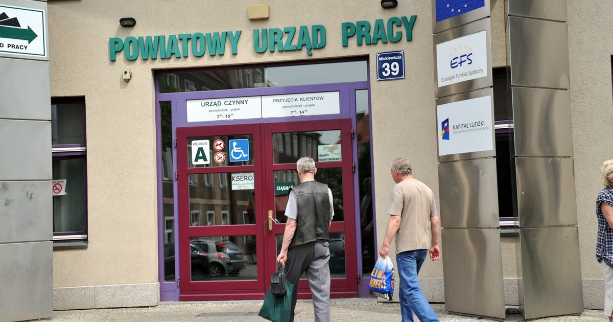 W Polsce dzieje się coś złego. Zwolnienia grupowe w kolejnych regionach ...