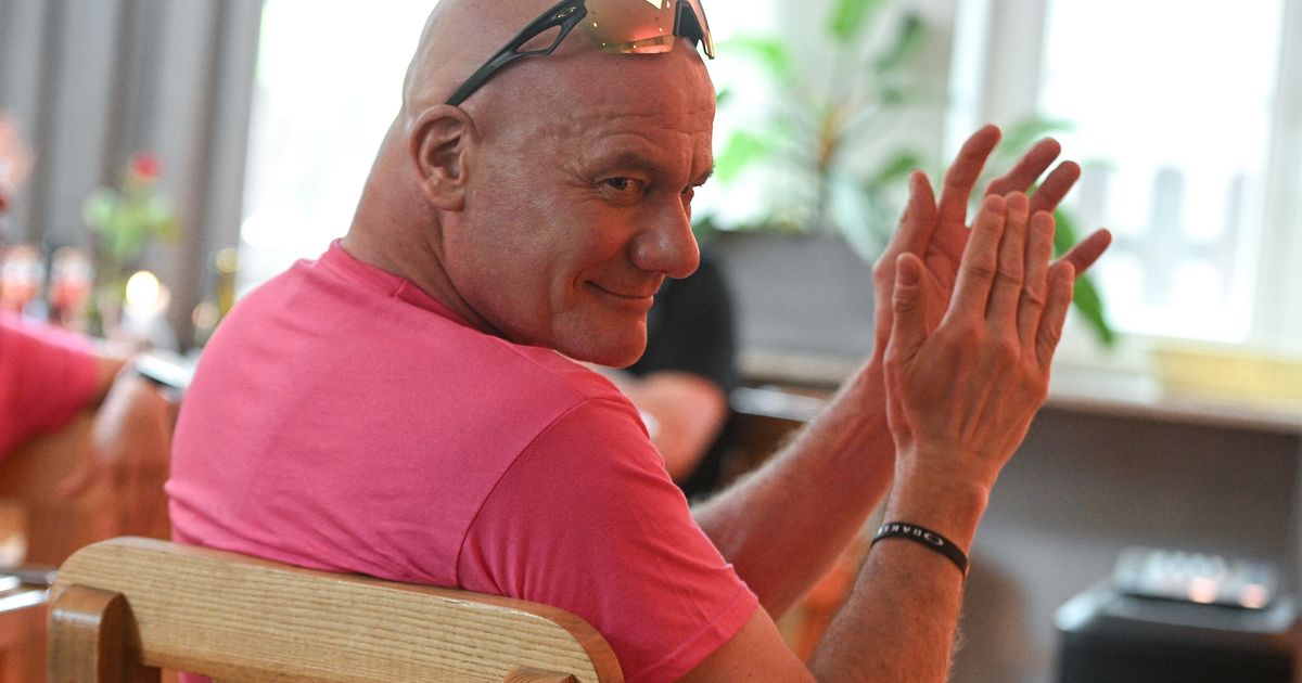 Arnie z "13 posterunku" załamany. Martwi się o Polskę po wygranej ...